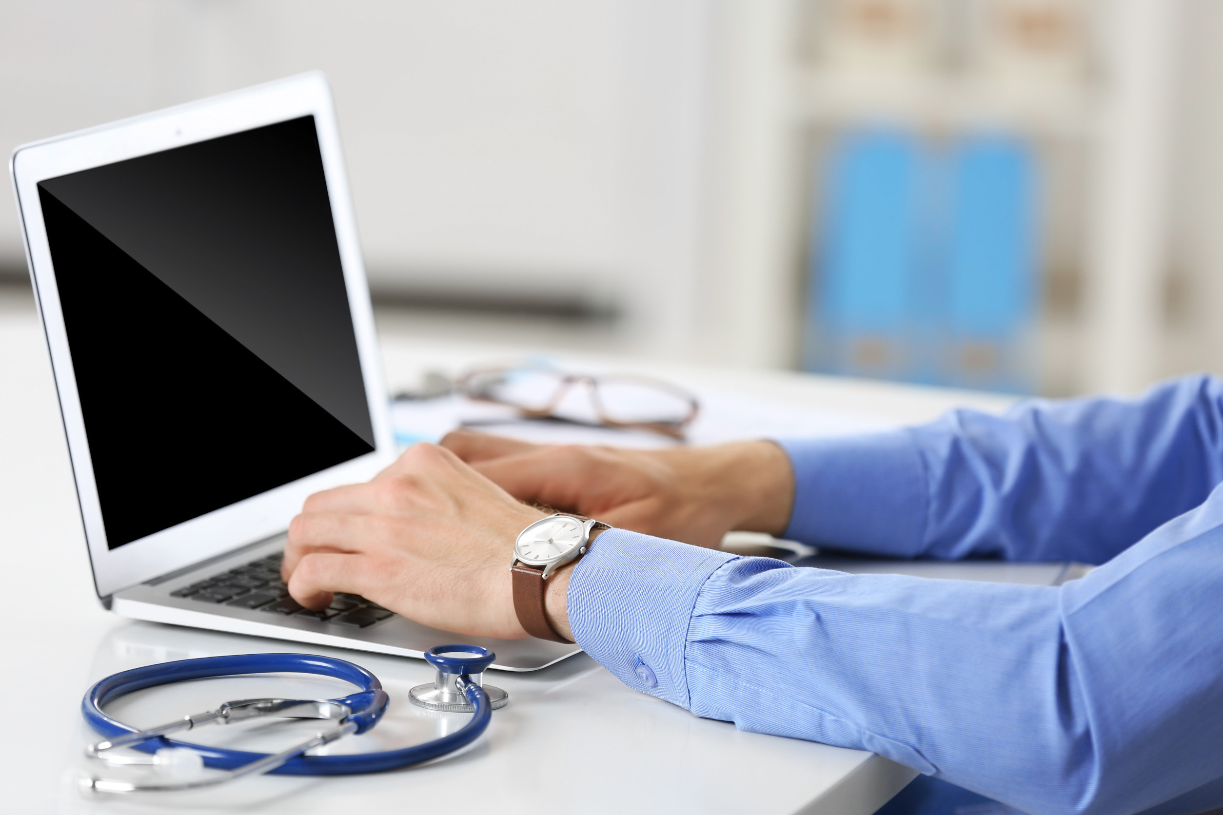 5 Fehler, die Sie bei Ihrer Praxis-IT nicht machen sollten – Quomi ...